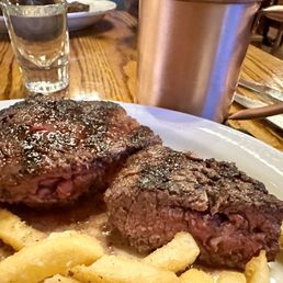 HAMLEY STEAKHOUSE & SALOON - Updated May 2025 - 212 Photos & 221 ...