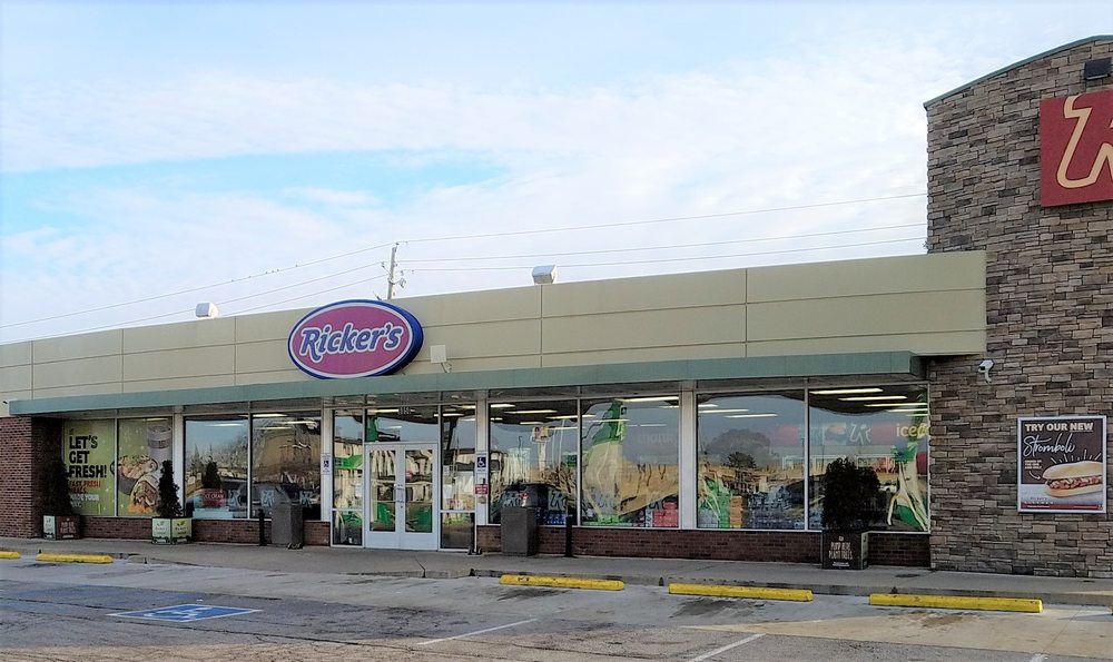 BP - Updated March 2025 - 6050 W 71st St, Indianapolis, Indiana - Gas ...