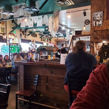 QUARTER CELTIC BREWPUB - Updated May 2025 - 126 Photos & 103 Reviews ...