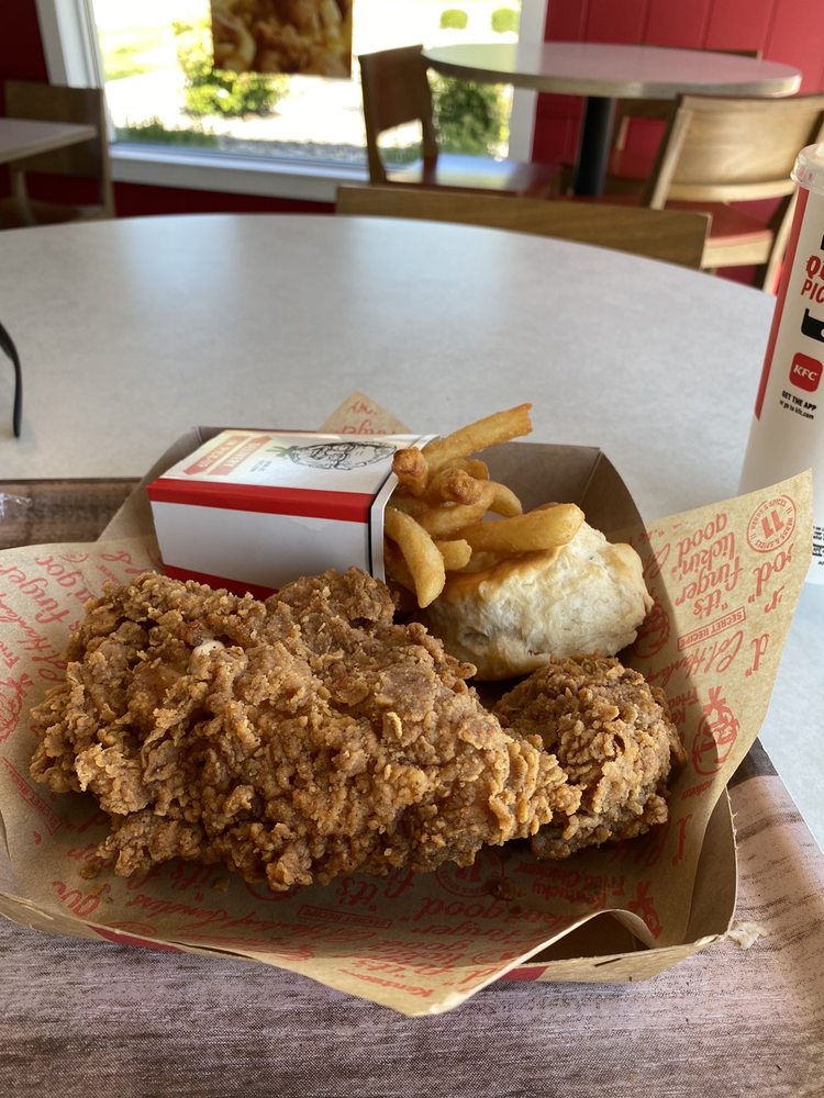 KFC - Updated August 2025 - 40 Reviews - 9551 NE 83rd Ter, Kansas City ...