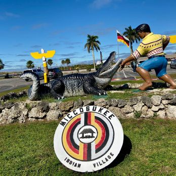 MICCOSUKEE INDIAN VILLAGE AND CULTURAL CENTER - Updated November 2025 ...