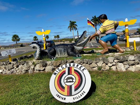 MICCOSUKEE INDIAN VILLAGE AND CULTURAL CENTER - Updated November 2025 ...
