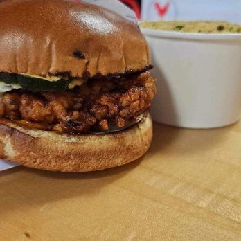 MONROE’S HOT CHICKEN - Updated June 2024 - 745 Photos & 751 Reviews ...