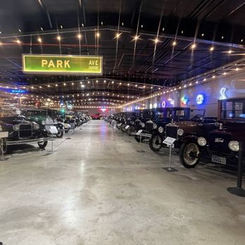 ROLLING THRU TIME AUTO MUSEUM - Updated October 2025 - 110 Photos & 10 ...
