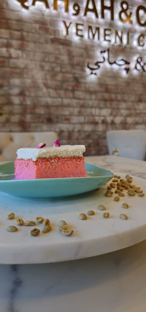 QAHWAH & CHAPATI YEMENI COFFEE SHOP - Updated February 2025 - 83 Photos ...