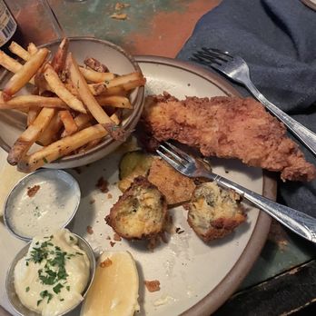 ST. ROCH FINE OYSTERS + BAR - 727 Photos & 384 Reviews - 223 S ...