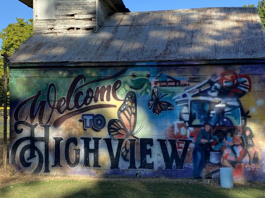 WELCOME TO HIGHVIEW MURAL - 7201 Outer Lp, Louisville, Kentucky ...