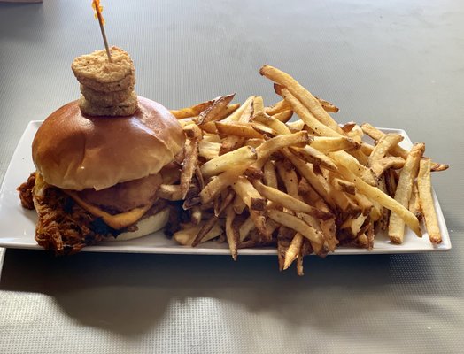 CLEATS BAR & GRILLE - 59 Photos & 14 Reviews - Sports Bars - 5801 N ...