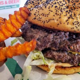 JAKES BURGERS AND BEER - Updated July 2025 - 149 Photos & 368 Reviews ...