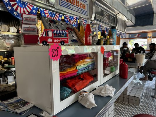 THE MADISON DINER - Updated May 2026 - 257 Photos & 359 Reviews - 305 ...