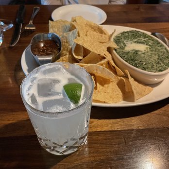 BARTLETT’S - 891 Photos & 973 Reviews - 2408 W Anderson Ln, Austin ...