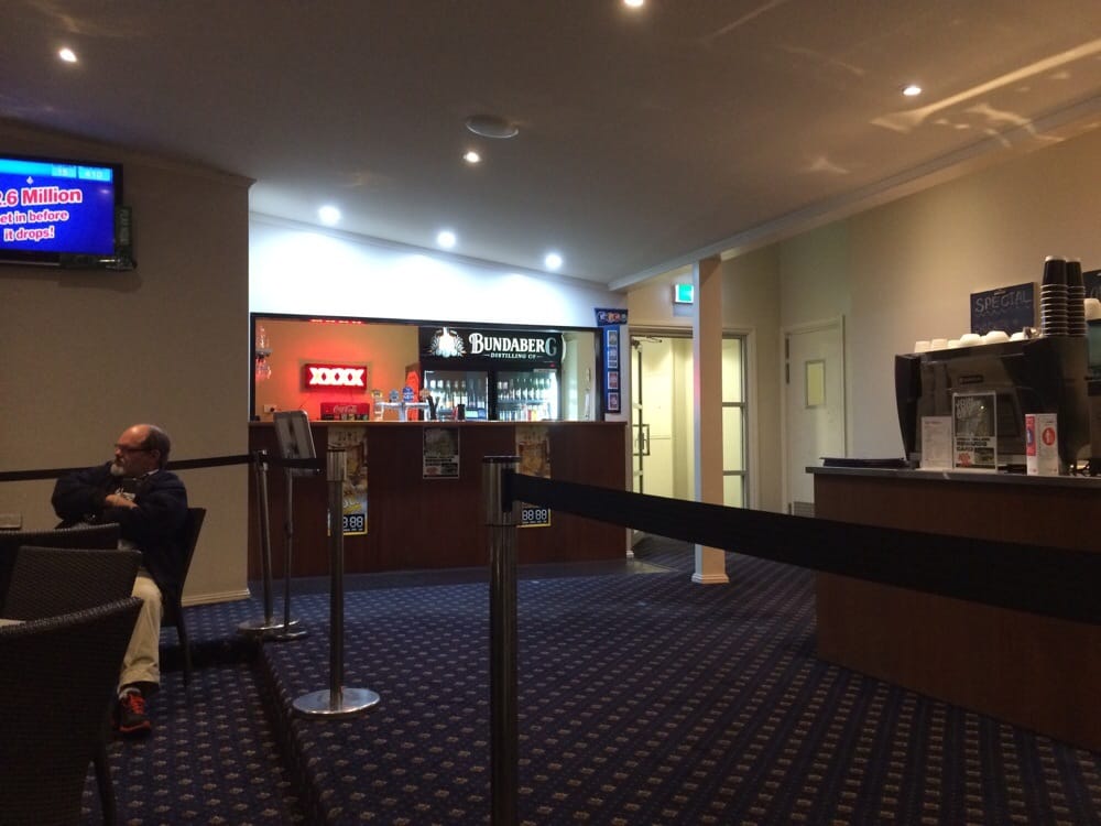 COMMERCIAL HOTEL - Updated June 2025 - 72 Brisbane Rd, Redbank ...