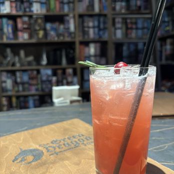 THE GREEN DRAGON INN - Updated December 2025 - 34 Photos - 115 E Market ...