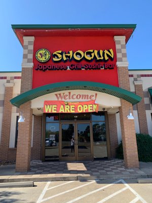 SHOGUN JAPANESE GRILL & SUSHI BAR - Updated November 2024 - 82 Photos ...