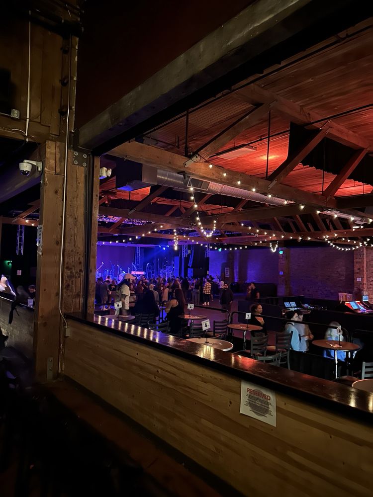 SHOWBOX SODO - Updated December 2025 - 198 Photos & 403 Reviews - 1700 ...