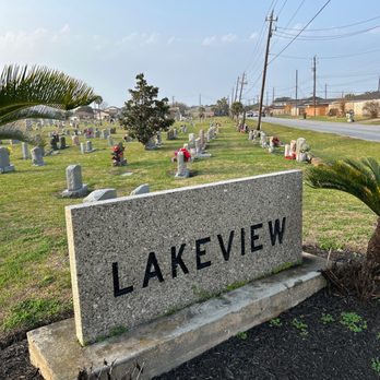 LAKEVIEW CEMETERY - Updated October 2025 - 13 Photos - 3015 57th St ...