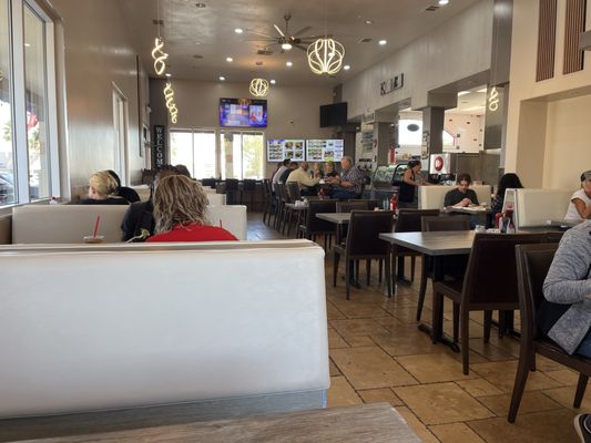 ROUNDABOUT GRILL - Updated July 2024 - 120 Photos & 143 Reviews - 12670 ...