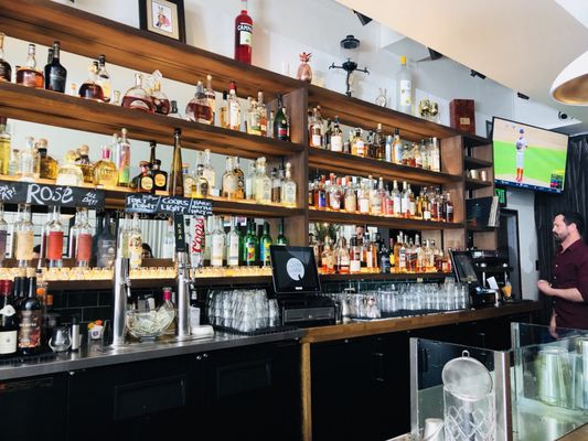 WHITE RABBIT - 35 Photos & 90 Reviews - 3138 Fillmore St, San Francisco ...