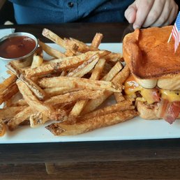 MAXON’S AMERICAN GRILL - 102 Photos & 112 Reviews - 507 Saratoga Rd ...