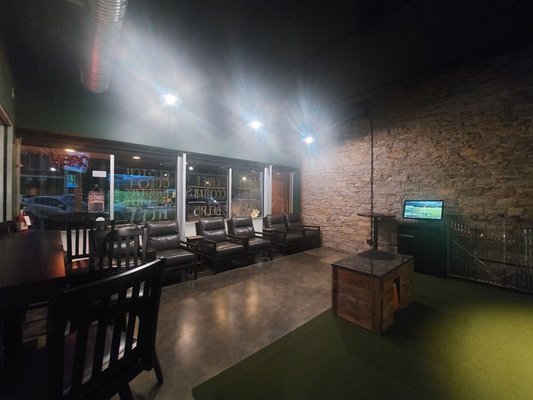 THE TEE BOX - Updated October 2025 - 34 Photos & 16 Reviews - 906 S ...