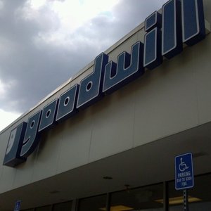 BRANSON UNITED METHODIST THRIFT SHOP - 1208 W 76 Country Blvd, Branson ...