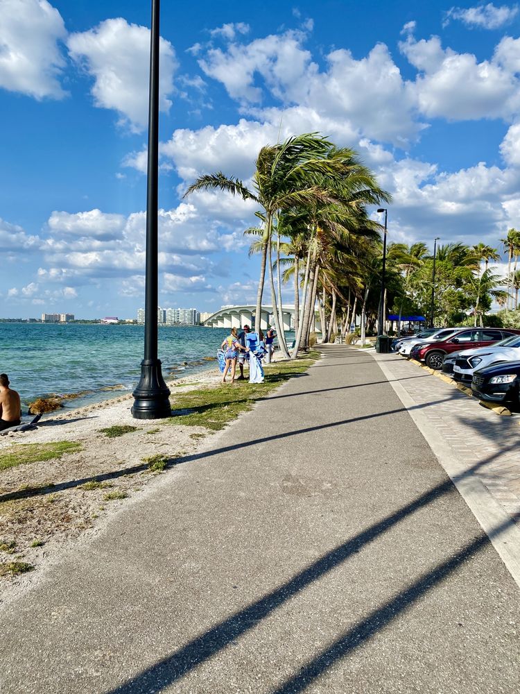 BIRD KEY PARK - Updated May 2024 - 111 Photos & 15 Reviews - 101 Bird ...