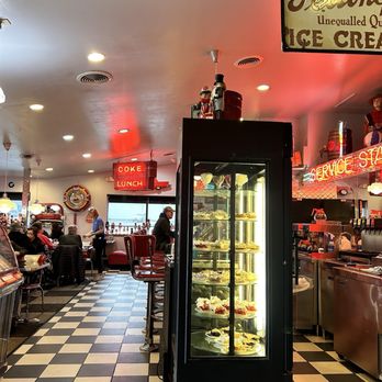 NUTCRACKER FAMILY RESTAURANT - Updated August 2025 - 170 Photos & 212 ...