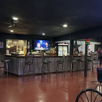 J&L SMOKEHOUSE FISH & BBQ - Updated October 2025 - 13 Photos - 9262 Hwy ...