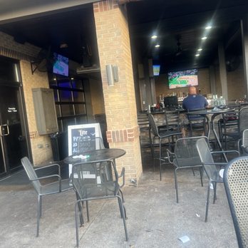 BARGOS GRILL & TAP - Updated October 2025 - 27 Photos & 52 Reviews ...