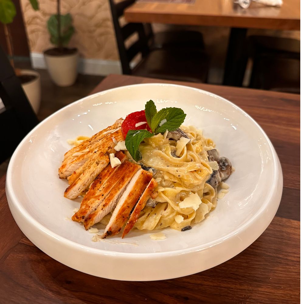 LUMI RESTAURANT - Updated February 2025 - 204 Photos & 71 Reviews - 921 ...