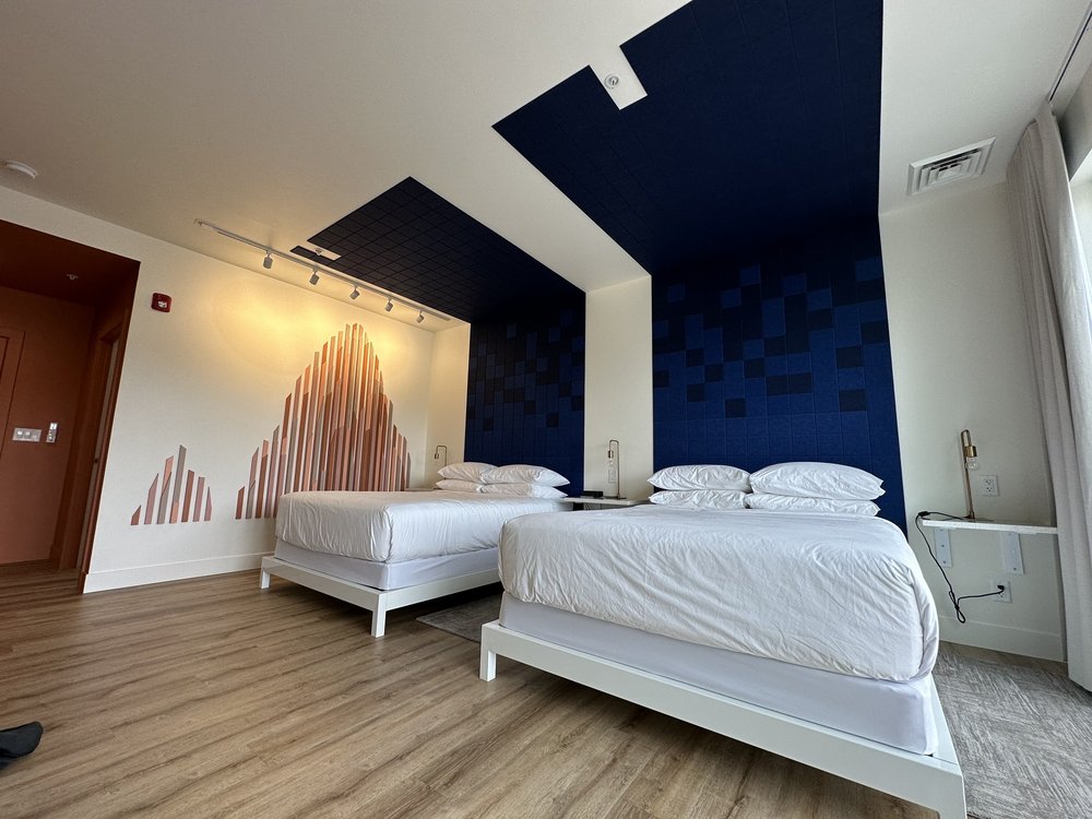 SKYVIEW HOTEL - Updated June 2024 - 51 Photos & 14 Reviews - 876 West SR 24, Torrey, Utah ...