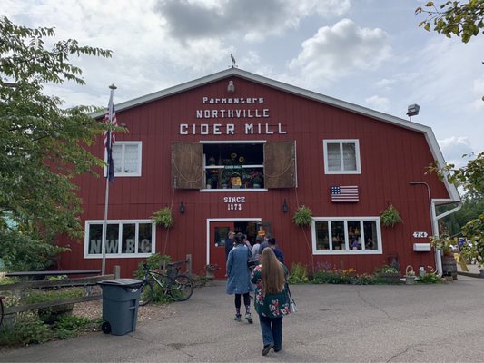 PARMENTER’S NORTHVILLE CIDER MILL - Updated November 2025 - 290 Photos ...