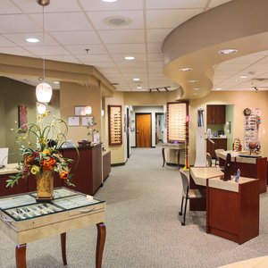 NC RETINA ASSOCIATES - Updated October 2025 - 10 Reviews - 5900 Six ...