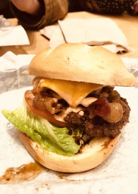 SEVEN BROTHERS BURGERS - Updated October 2025 - 239 Photos & 387 ...