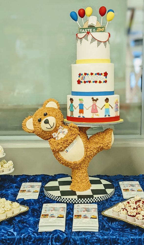 TREATS & SWEETS CAKERY - Updated June 2025 - 89 Photos & 33 Reviews ...