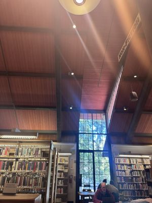 MILL VALLEY PUBLIC LIBRARY - Updated August 2025 - 72 Photos & 91 ...