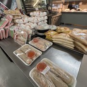 LEE’S MERCED COMMUNITY FOOD MARKET - 155 Photos & 75 Reviews - 37 E ...