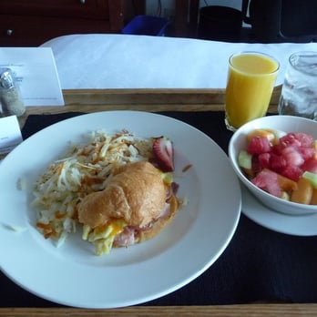 SHERATON CAVALIER CALGARY HOTEL - Updated December 2025 - 41 Photos ...