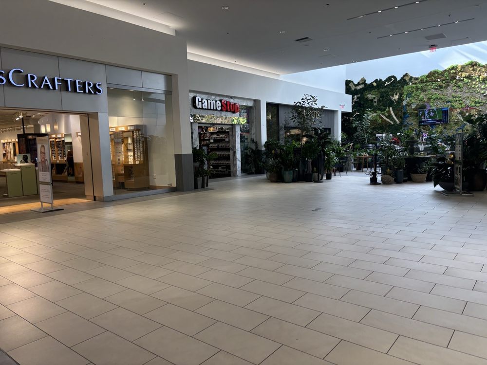 GAMESTOP - Updated January 2026 - 11 Photos & 16 Verified Reviews - 6000 Glades Rd, Boca Raton ...