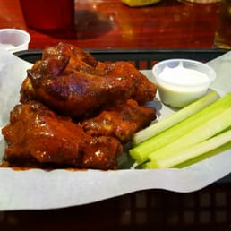 WINGZUP - Updated October 2025 - 483 Photos & 546 Reviews - 1000 E 41st ...