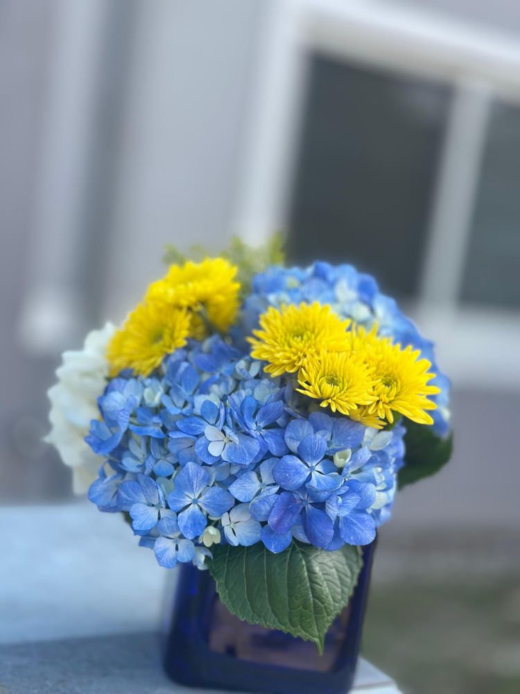 NAYA’S LOVELY FLOWERS - Updated August 2025 - 40 Photos - PO Box 924138 ...