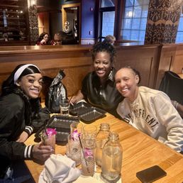 MAPLE TREE INN - Updated July 2025 - 859 Photos & 748 Reviews - 18849 S ...