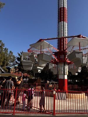 CASTLE PARK - Updated August 2025 - 708 Photos & 854 Reviews - 3500 ...