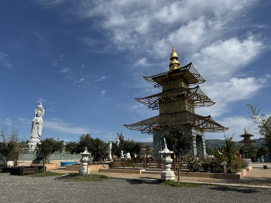 TAM TU METTA BUDDHIST TEMPLE & HERITAGE GARDEN - Updated November 2024 ...