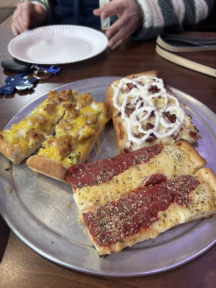 GENNARO’S CHICAGO STYLE PIZZA - Updated March 2025 - 44 Photos & 80 ...