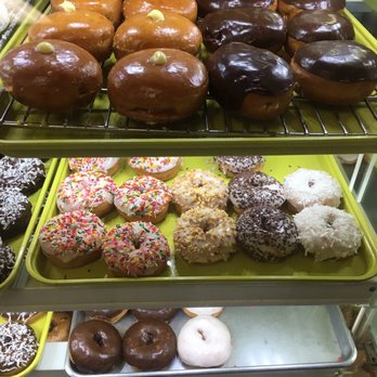 FRIENDLY DONUT HOUSE - 515 Photos & 420 Reviews - 856 S Boulder Hwy ...