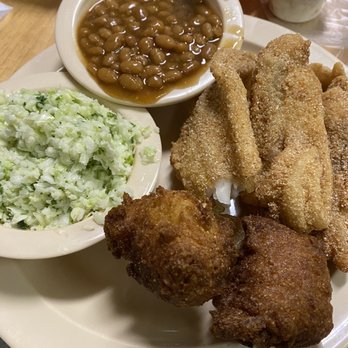 BOONDOCKS BBQ & RESTAURANT - Updated December 2024 - 21 Photos & 29 ...