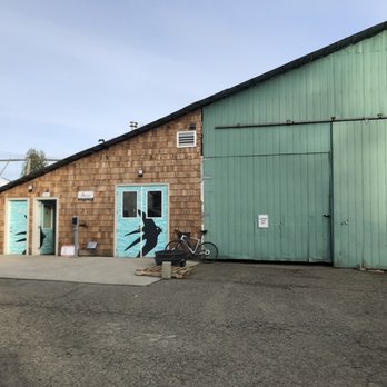 LOCALITY BREWING - Updated December 2025 - 40 Photos - 7111 252 Street ...