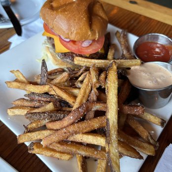 Reviews of TABOR TAVERN - Updated September 2024 - 428 Photos & 666 ...