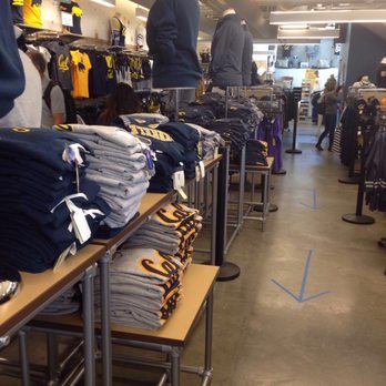 CAL STUDENT STORE - Updated October 2025 - 67 Photos & 26 Reviews ...
